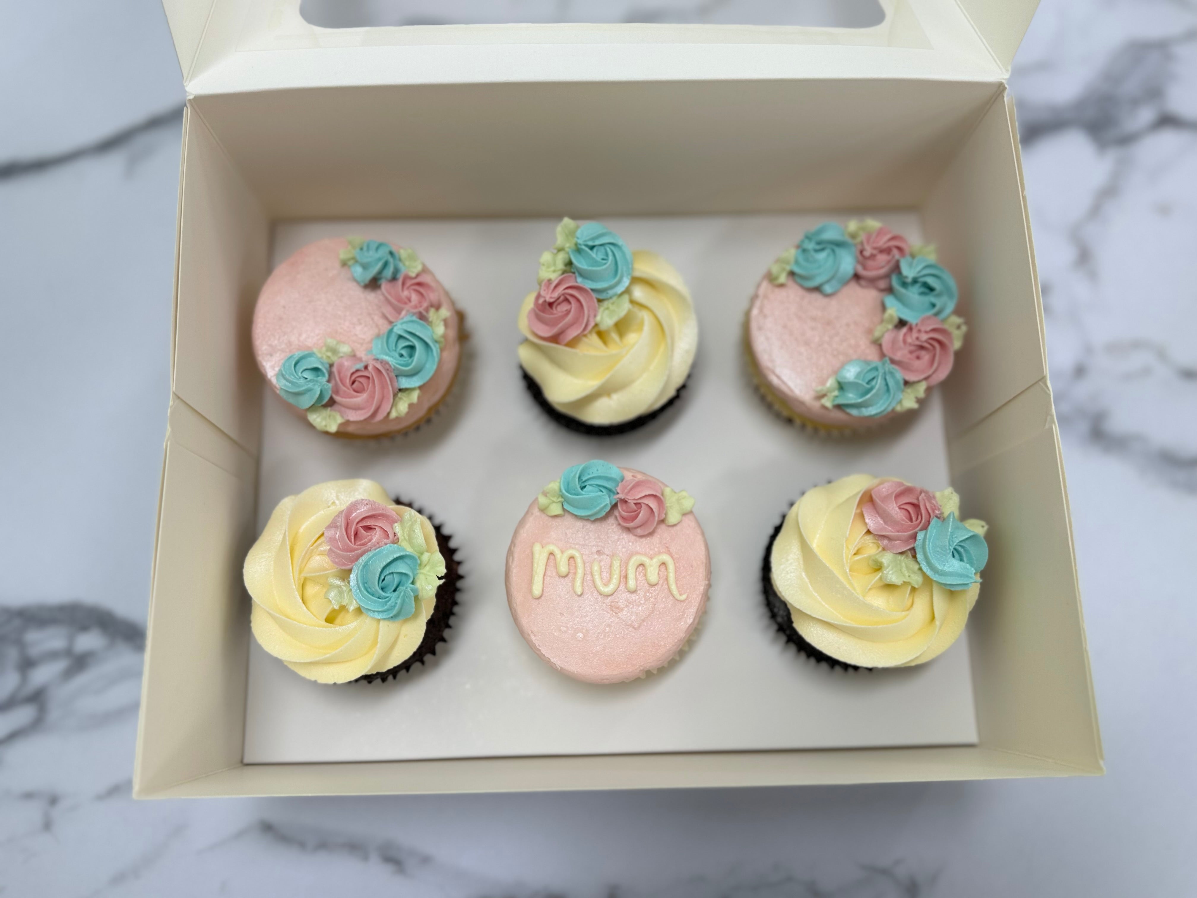 Cupcakes – Mrs C's CupCakes